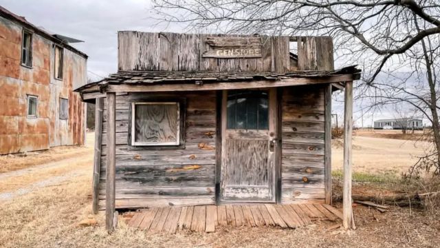 10 Things to Do in Most Notorious Ghost Town Ingalls, Oklahoma ...